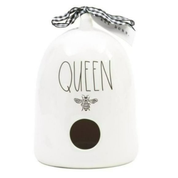 Rae Dunn | Accents | Nwt Rae Dunn Bee Hive Round Ceramic Birdhouse ...
